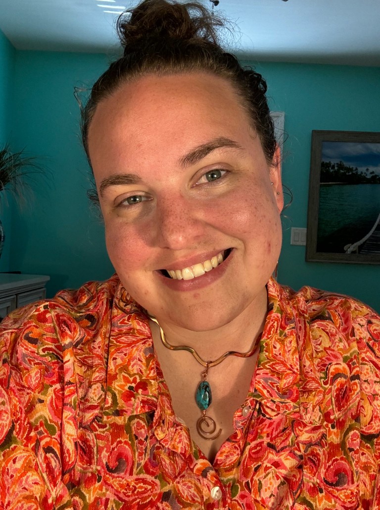 Interview with Hannah Ryder – The Turning Leaf Journal